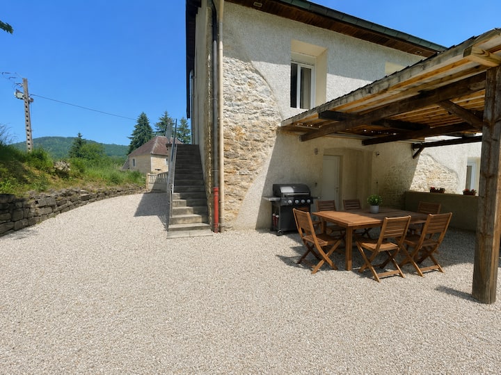 Gîte Cocooning Au Cœur Du Jura Et Jardin Privatif. - Jura