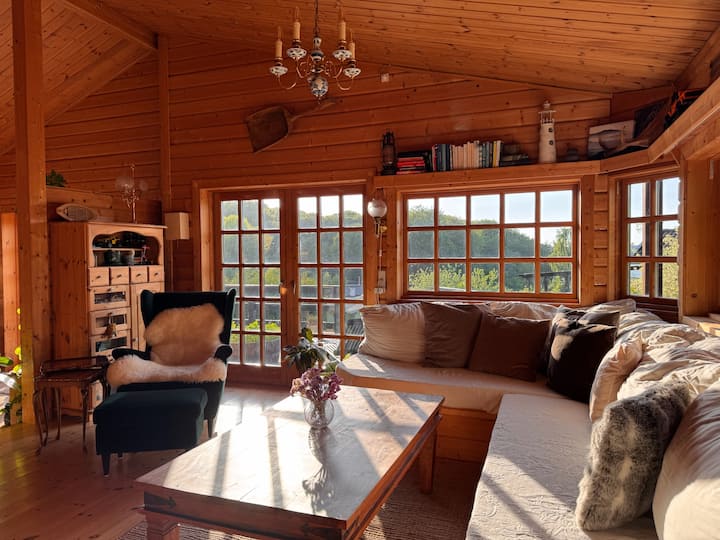 Cosy Wooden Chalet Overlooking Vejle Fjord - Denmark