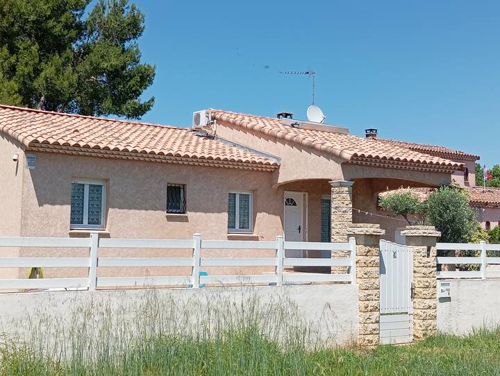 Villa Le Cailar Entre Nîmes Et Montpellier - Aimargues