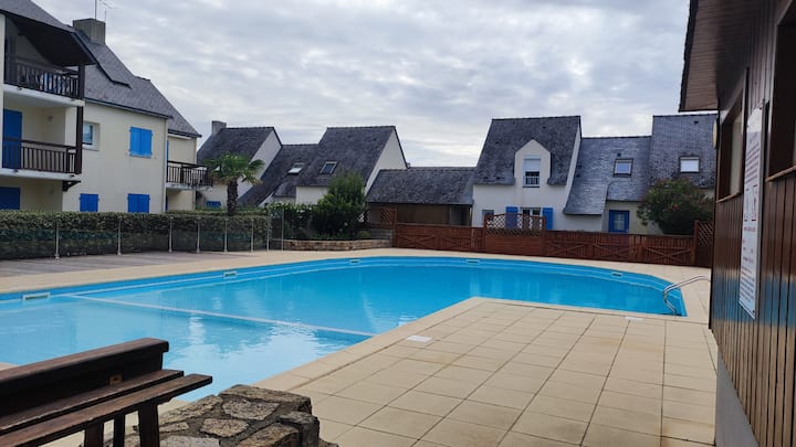 Maison Bord De Mer, 2 à 4 Personnes, Avec Piscine - Batz-sur-Mer