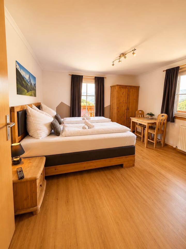 Bachseitenhof • Double Room With Mountain View - Obertauern