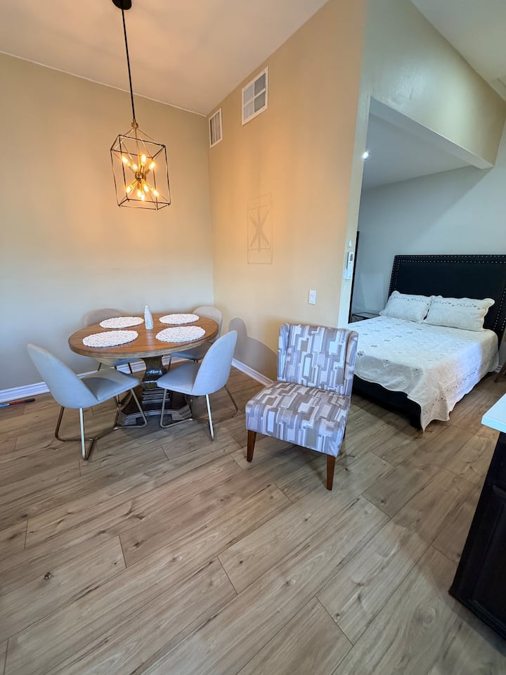 Executive Studio In Bonsall Ranch And Horse Comm. - Fallbrook, CA