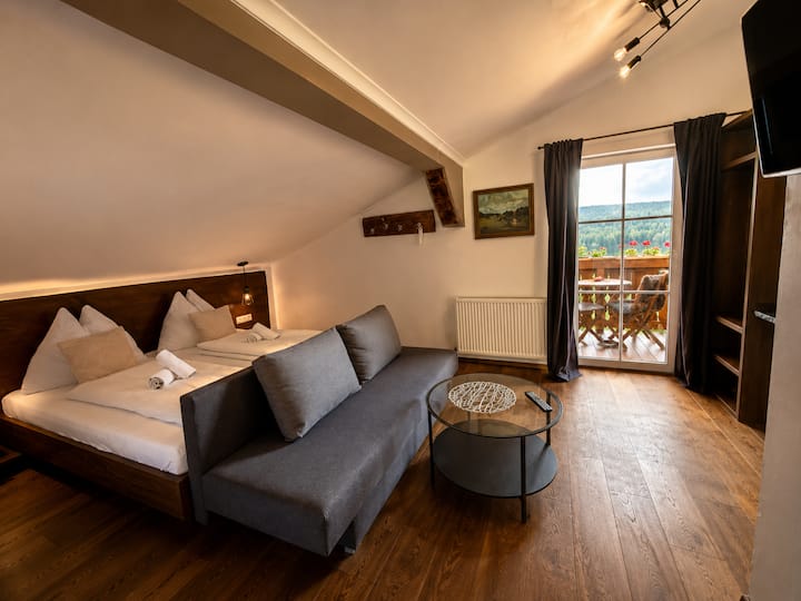Bachseitenhof • Deluxe Room With Sofa Bed - Obertauern