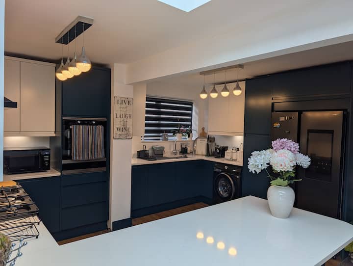 The Smithy | Modern New Forest Retreat Sleeps 6 - Beaulieu