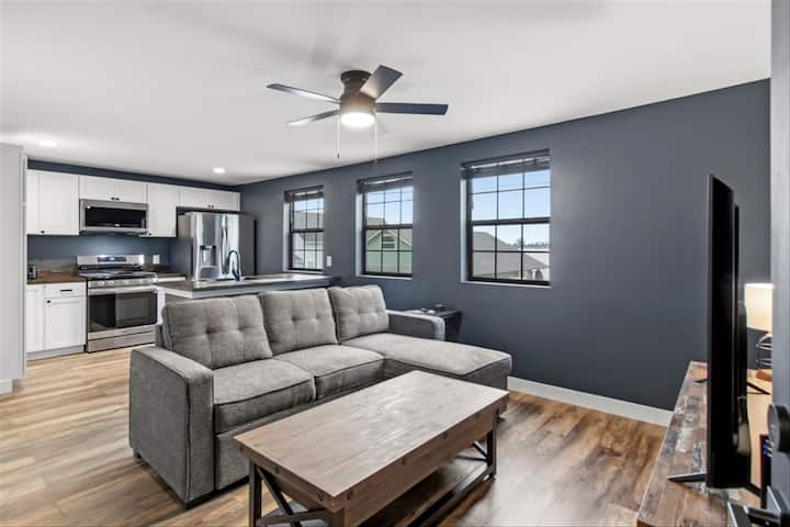 The Loft On Waterbury - Loft With A Water View! - Indian Lake, OH