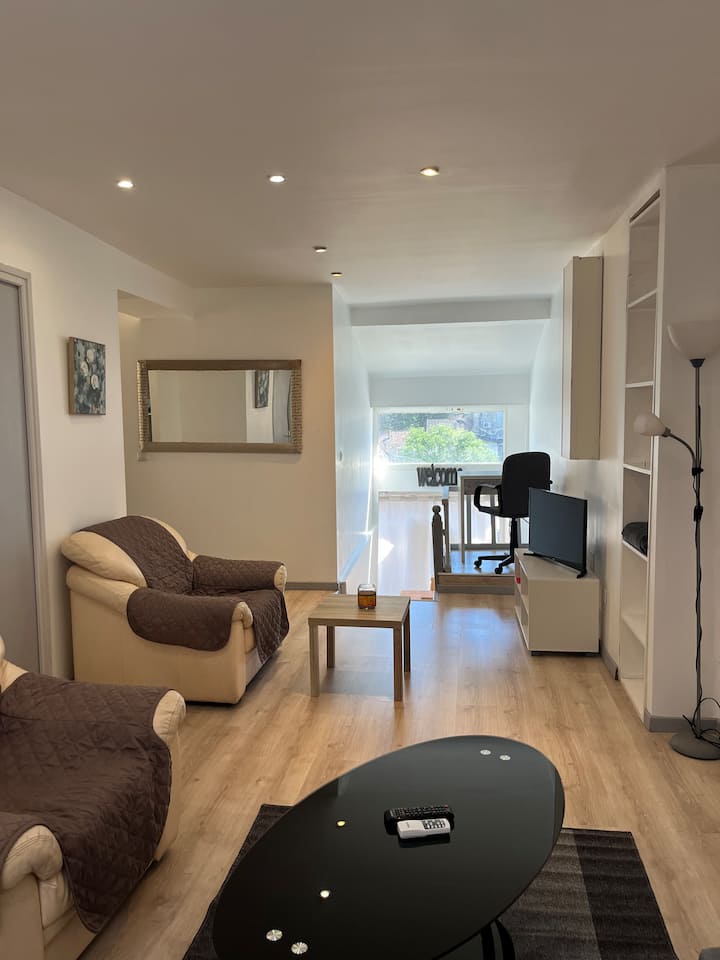 Duplex Spacieux Avec Terrasse & Vue Exceptionnel. - Vals-les-Bains