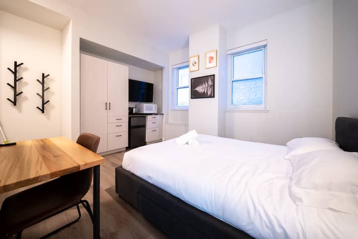 Cozy Downtown Studio Near Everything - Gatineau