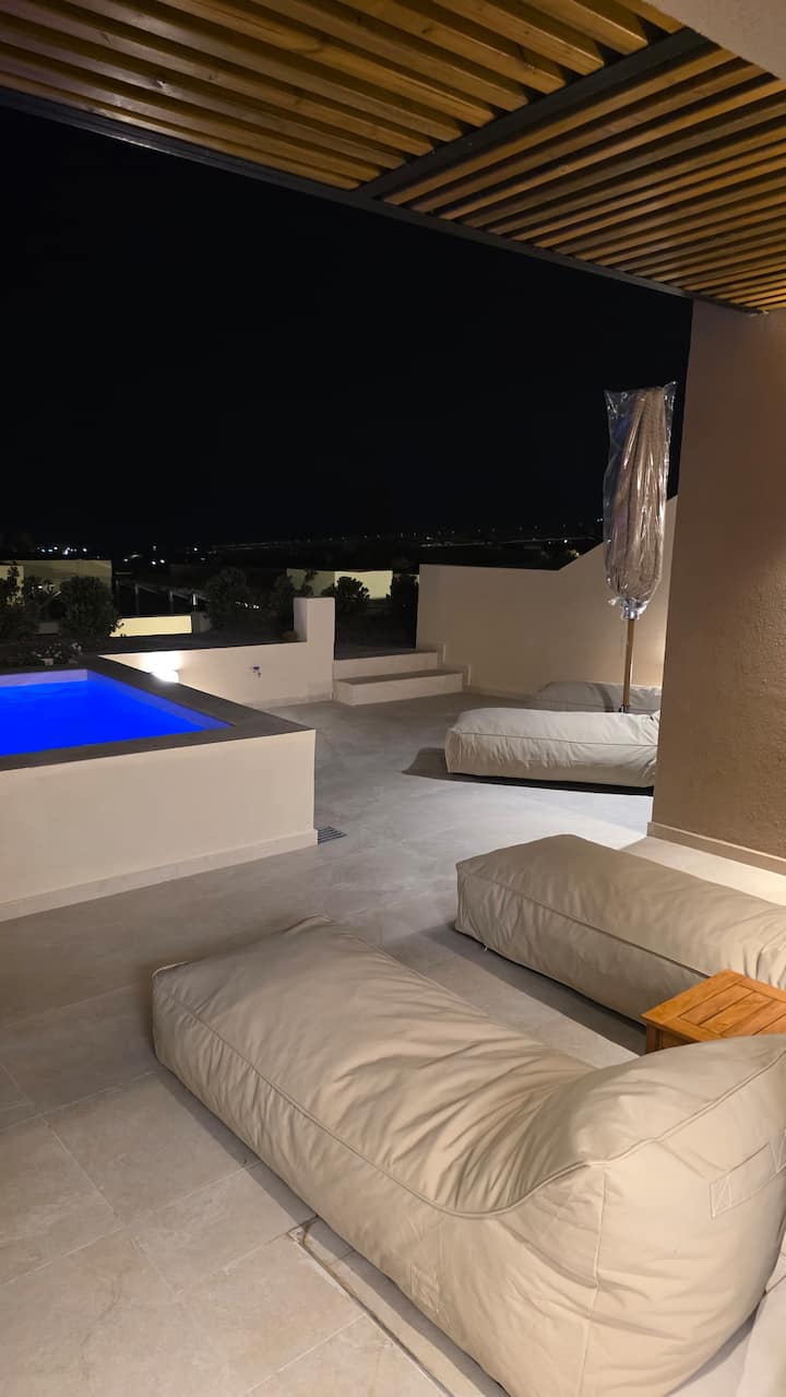 Grand Villa With Heated Private Pool - Santorini