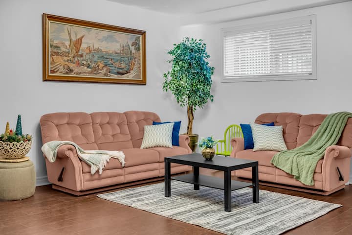 Spacious 2br Suite | King Bed | 12 Min To Falls - Niagara Falls