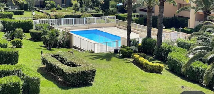 Charmant Appartement Au Calme Avec Accès Piscine - Vallauris