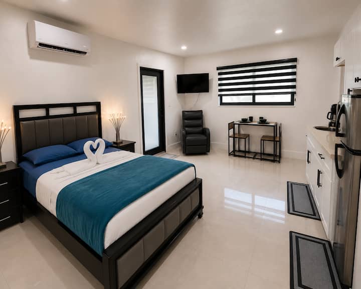 Luxury Stay Near  Hard Rock Stadium - Miami Gardens