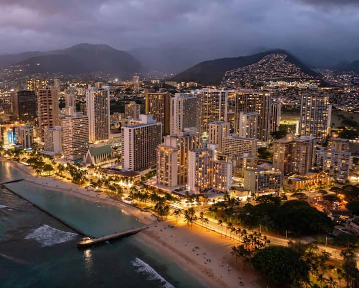 Waikiki Condo-hotel - Honolulu, HI
