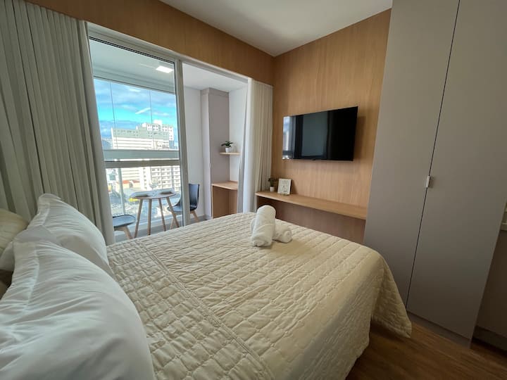 Elegante Studio Com Sacada | Centro De Curitiba - Curitiba