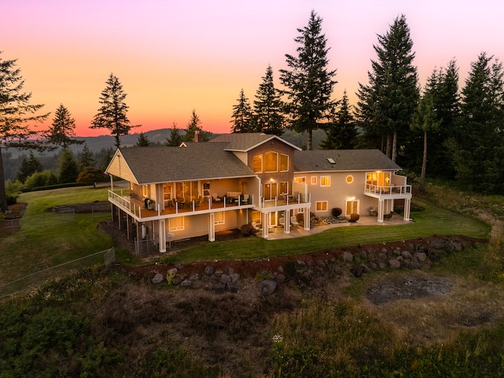 The Best Kept Secret Resort In Camas Washington - Washougal, WA