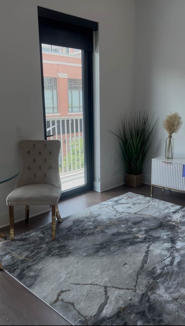 Luxury Studio Stay Steps Close To Shop Dine & Fun - Atlanta, GA