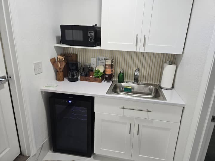 The Gardens Villa 2 Near Hard Rock Stadium+jacuzzi - Miami Gardens, FL