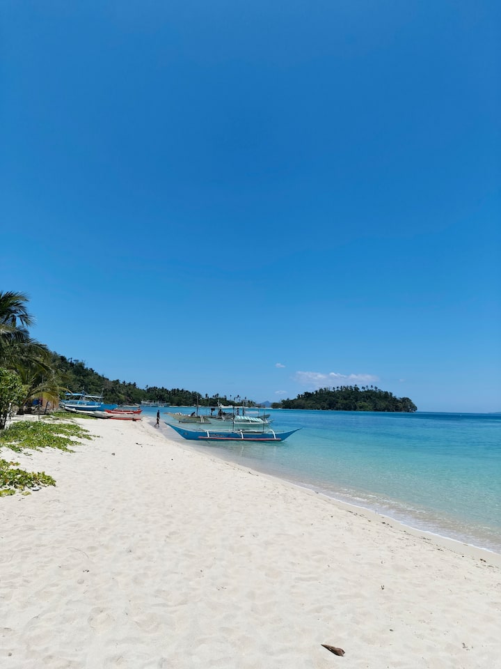 ​The Castaway Kubo | Private Beachside Escape - El Nido
