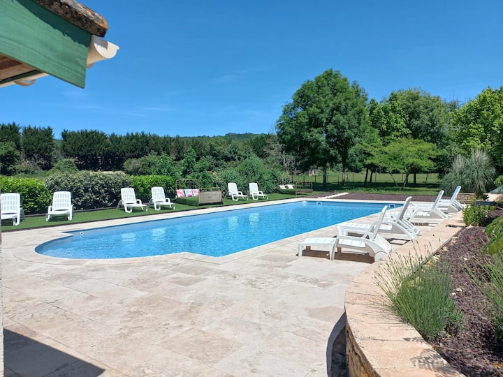 Gîte Climatisé Piscine 8 Personnes Dans Le Lot - Duravel