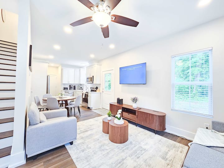 7 Min To Duke + Downtown | Free Parking - Durham