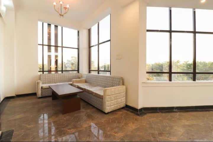 Hotel Geeta Garden, 2bhk - Unnao