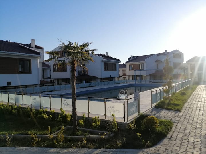 Yayla Sahili Havuzlu Site - Edirne