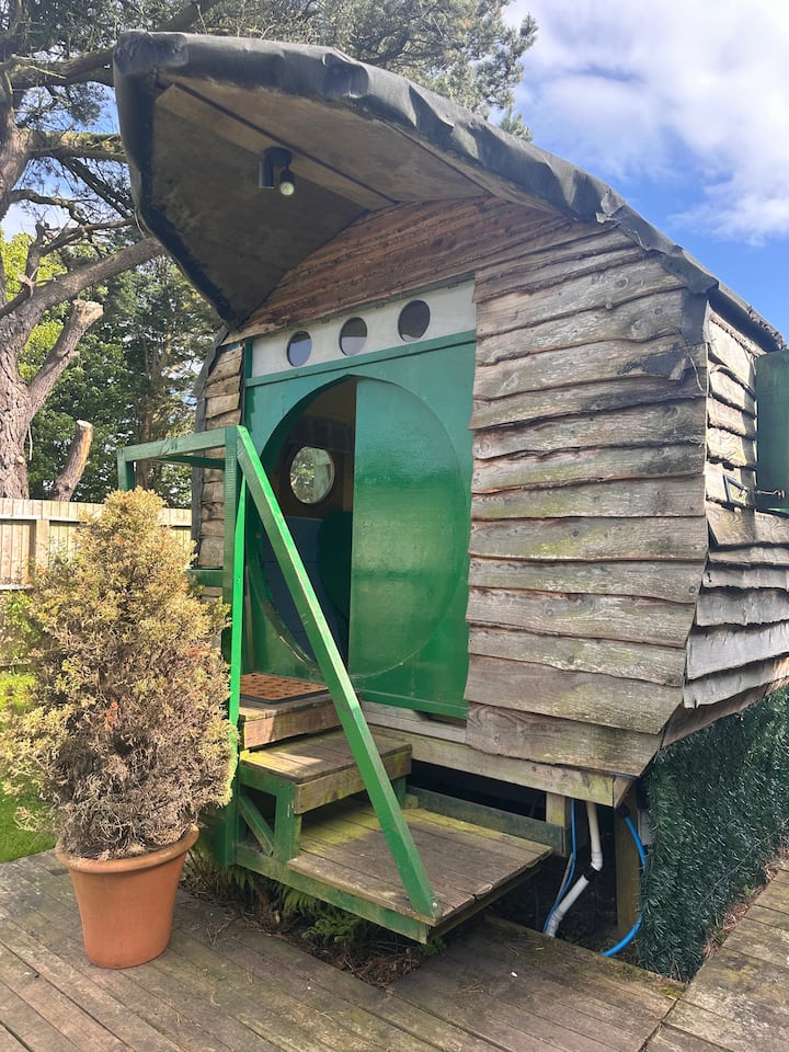 The Hobbit House, Sleeps 4 With View Of Snowdon - Caernarfon