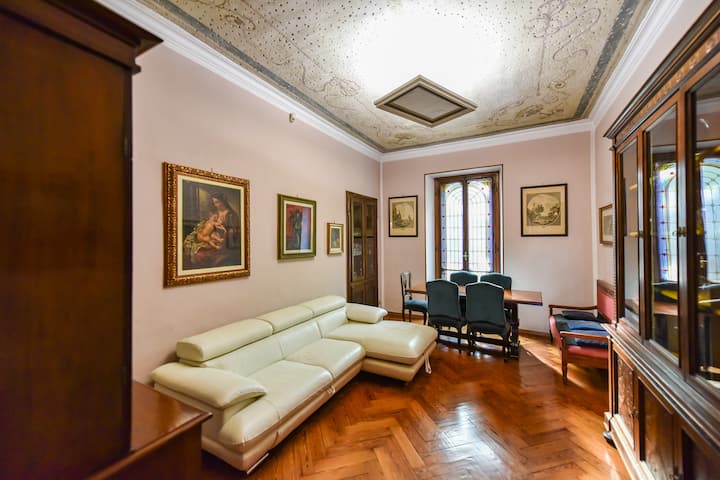 Maison Amélie · Charme D'antan à Crocetta - Turin