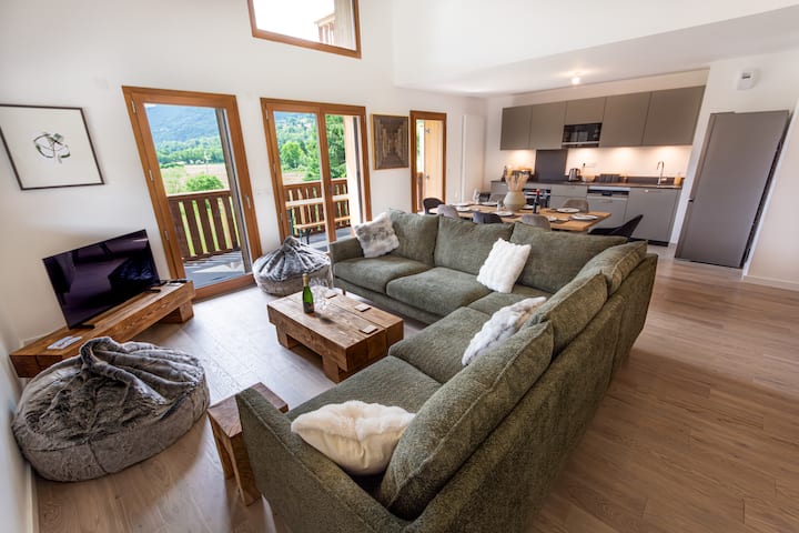 New 4 Bedroom Apartment With Exceptional Views! - Flaine