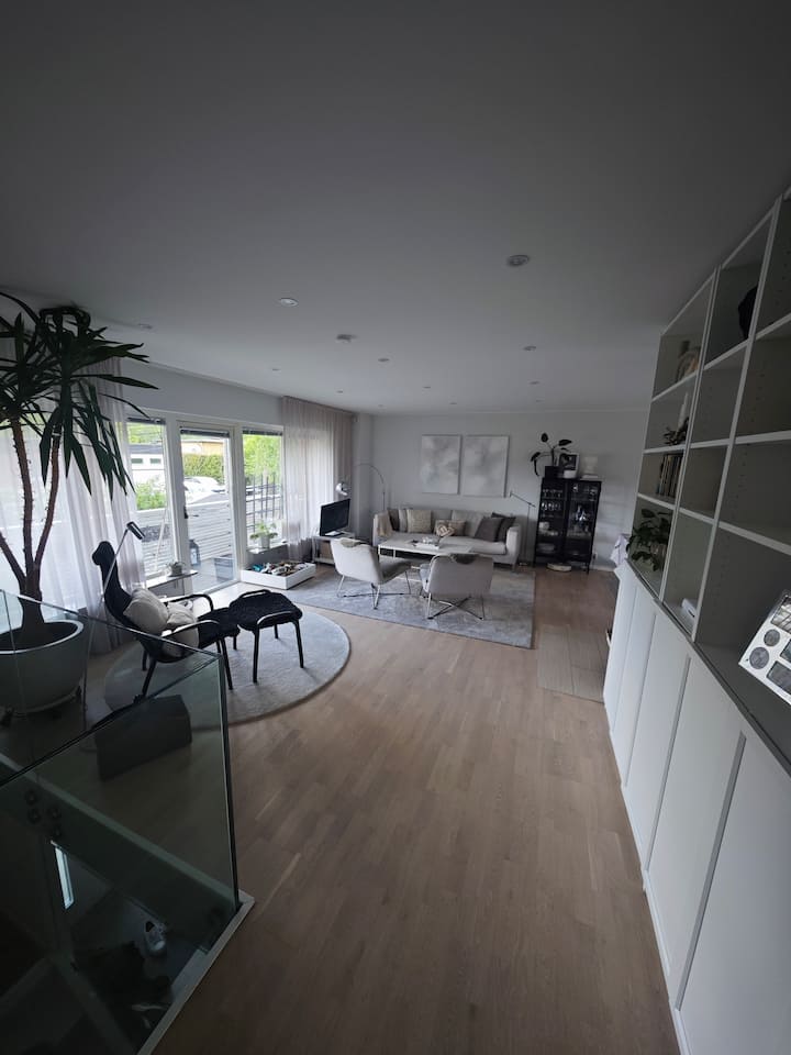 Modernt Hus I Segeltorp Med Privat Spa & Bastu - Stockholm