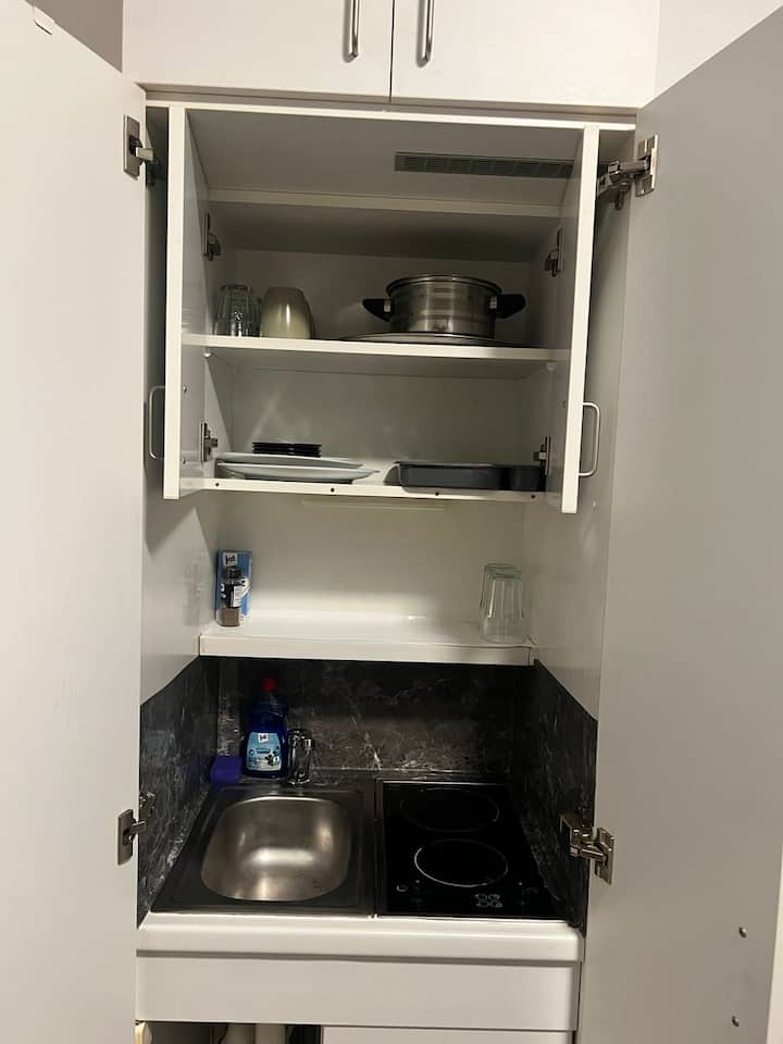 Simple Apartment Near Nollendorfplatz - Berlin