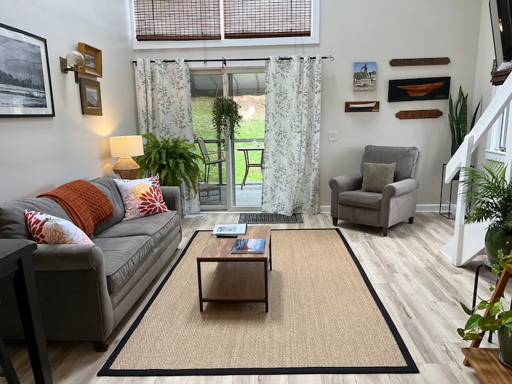 Friendship Acres Barn Apartment B - Massachusetts