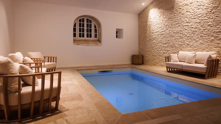 Villa De Charme Avec Piscine Intérieure - La Flotte