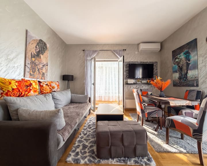 Family Apartment With 2 Terraces - Budva