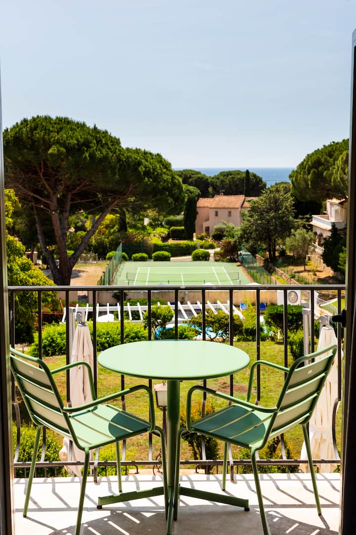 En Bord De Mer | Balcon Avec Vue Mer | Piscine - Rayol-Canadel-sur-Mer