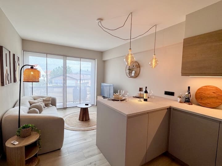 Duo Sands: Ibiza Wabi Sabi Design Apt (2p) - Koksijde