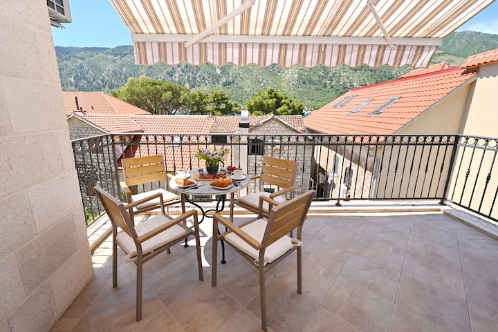 Apartment Noel Two Bedroom&parking In Kotor - Kotor