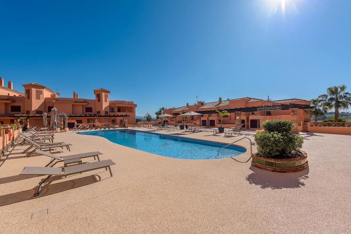 Magnífico Con 2 Hermosas Piscinas Y Jacusi - Benahavís