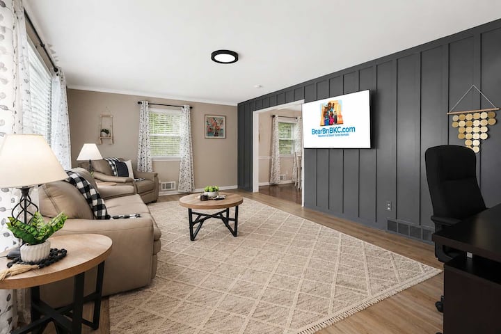New! 5king Beds, Fenced Yard_fifa 2026 - Shawnee, KS