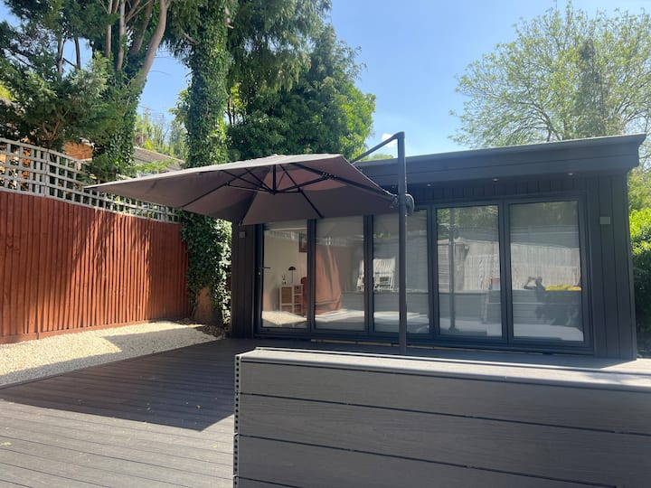 Air-conditioned Cosy Summerhouse Close To Marlow - Henley-on-Thames