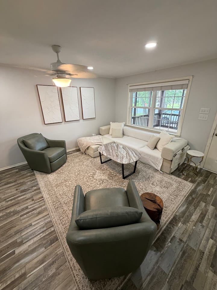 Coastal Cottage-best Location With Water Views - Oak Island, NC