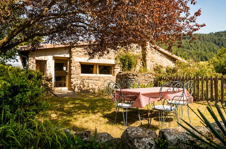 Gîte Vernade • Vue Panoramique 180° & Piscine - Antraigues-sur-Volane
