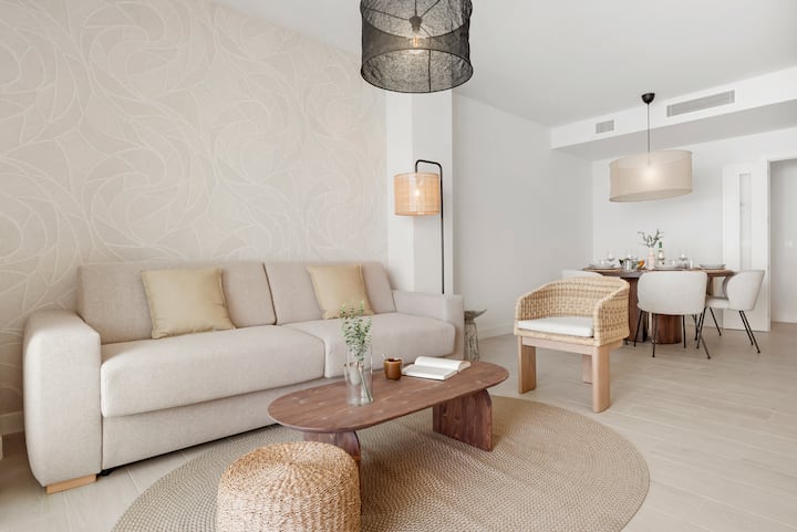 Casa Yves – Luxury City Center Apartment - Estepona