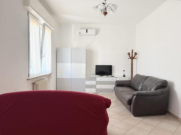 Se238 – Marotta, Four-room Apt With Outdoor Space - Italy