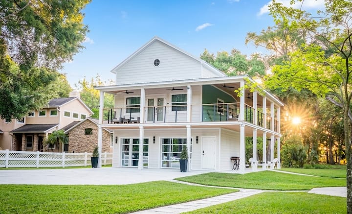 Casa Bohemia: Modern Retreat Near Winter Garden - Ocoee, FL