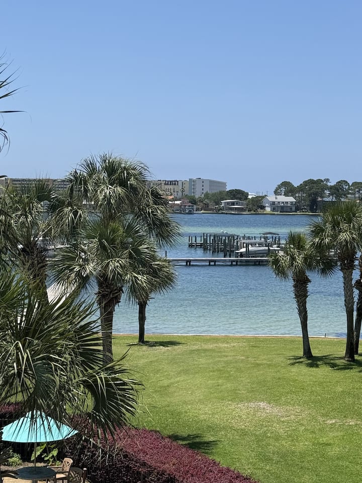 Bayfront Condo With Peaceful Water Views - Fort Walton Beach, FL