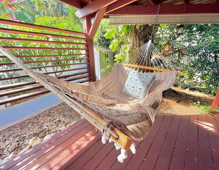 Villa Coconut Grove - Fort Myers, FL
