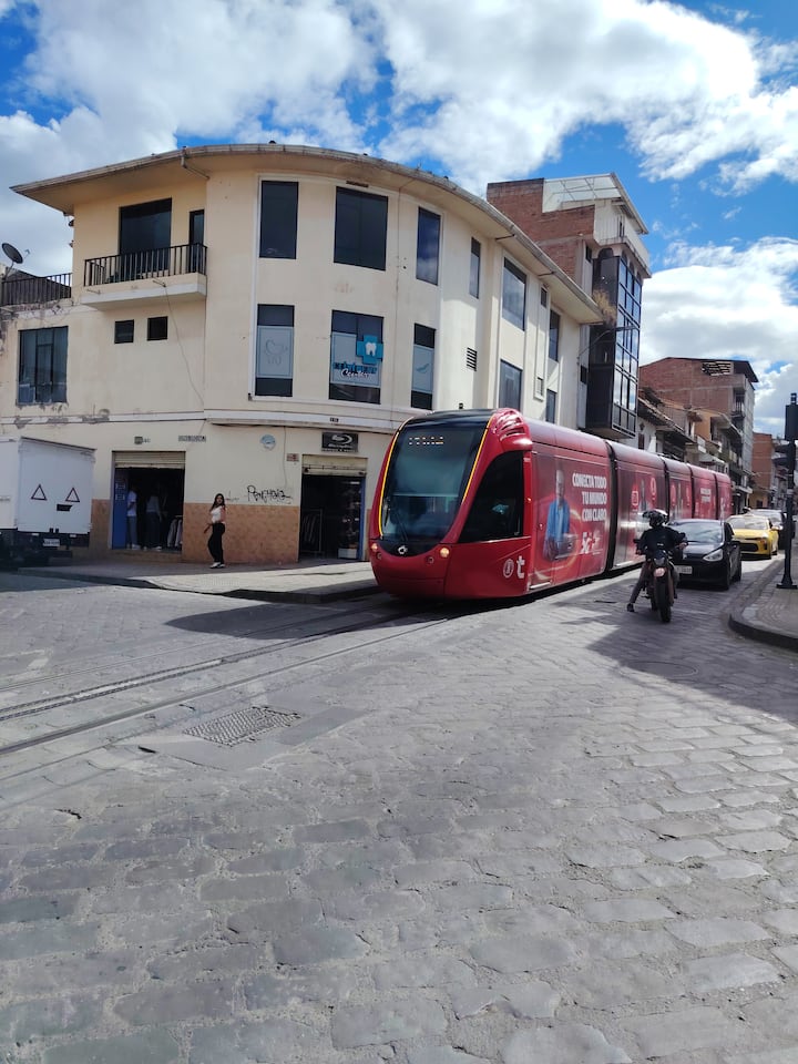 Centro Historico Departamento Grande Con 18 Camas - Cuenca