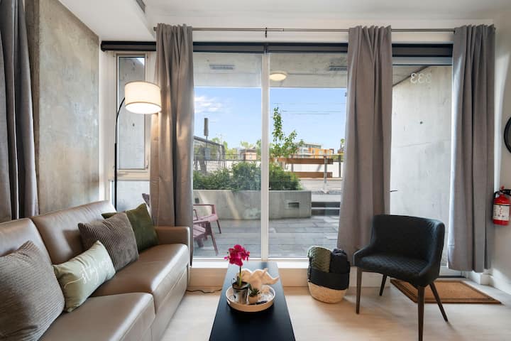 Trendy Kensington 1 Bed 1 Bath! - Calgary