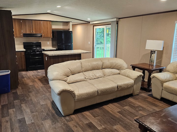 108 Ingleside / 6 Beds - 4 Bedrooms - 2 Bath - Monroe, LA