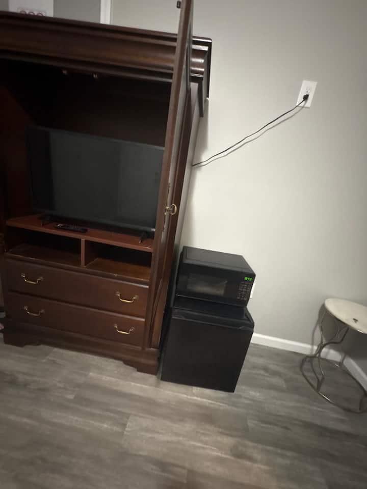 Private Room And Bathroom, Independent, - Jacksonville, NC